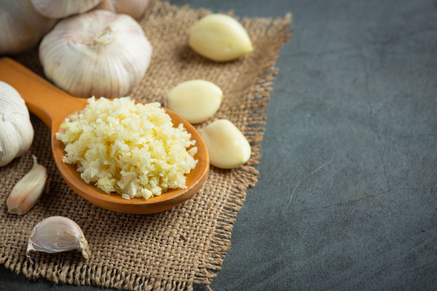 What is garlic salt and how best to use it? - Maldon Salt