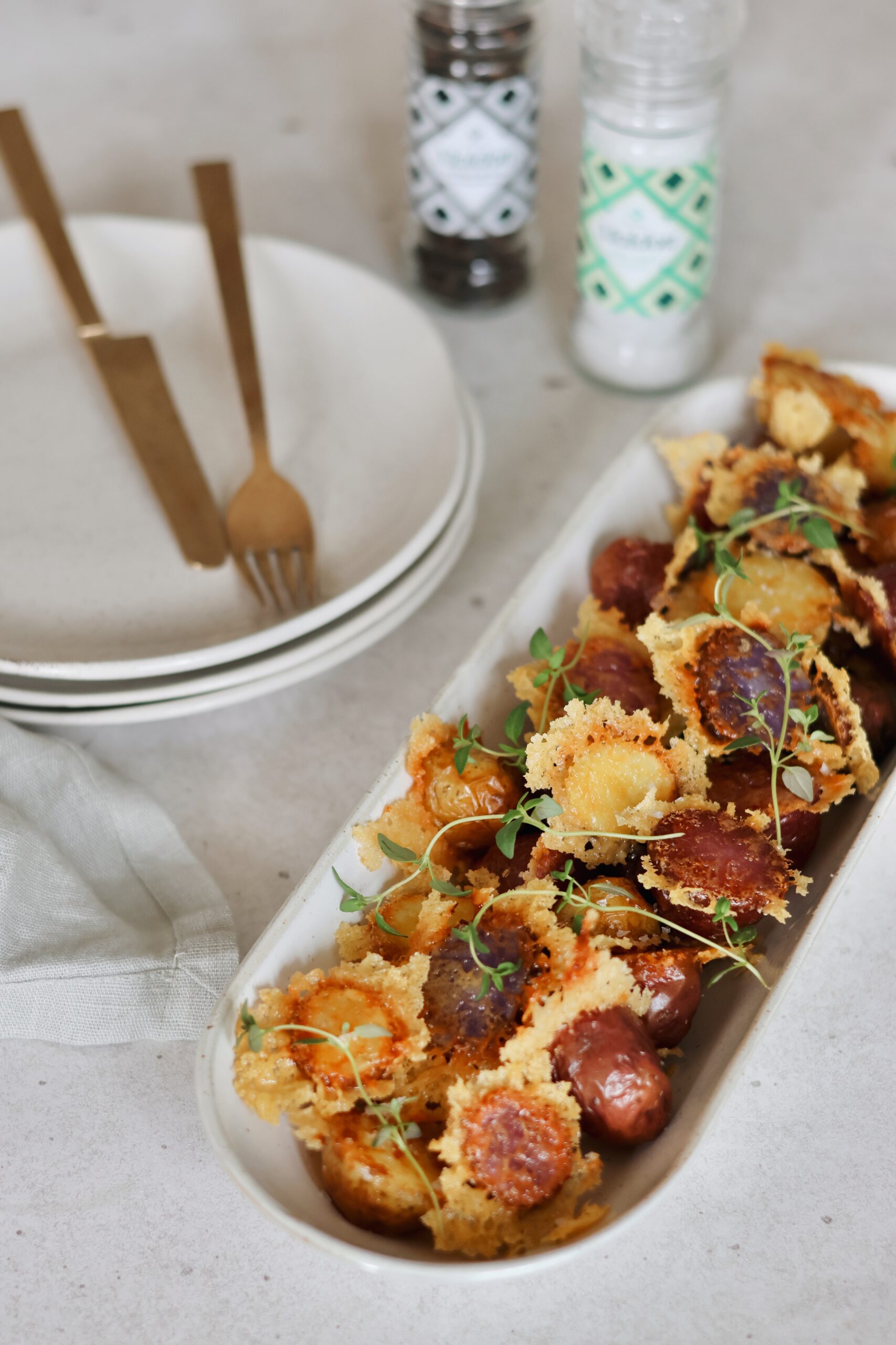 Ovnsbakte poteter med parmesan - Maldon Salt